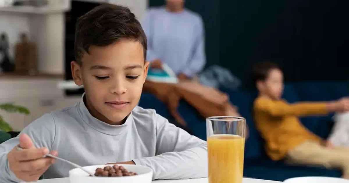 How to Recognize the Signs of Avoidant/Restrictive Food Intake Disorder ...