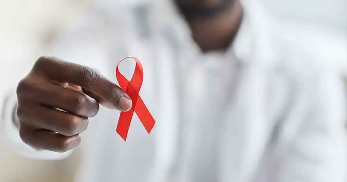 O poder da linguagem: como as palavras podem influenciar o estigma do HIV